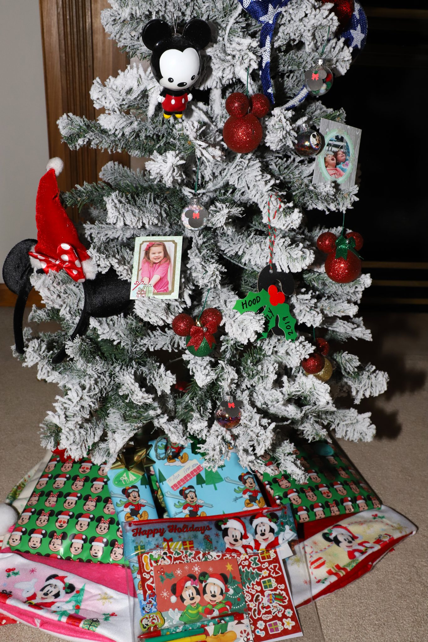 DIY Mickey and Minnie Mouse Disney Christmas Tree - For the Love of Food