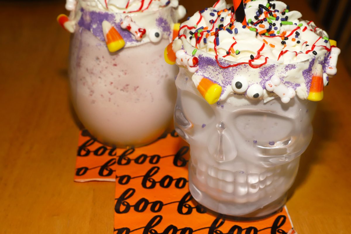 Screamsicle Monster Milkshakes #HalloweenTreatsWeek - For the Love of Food