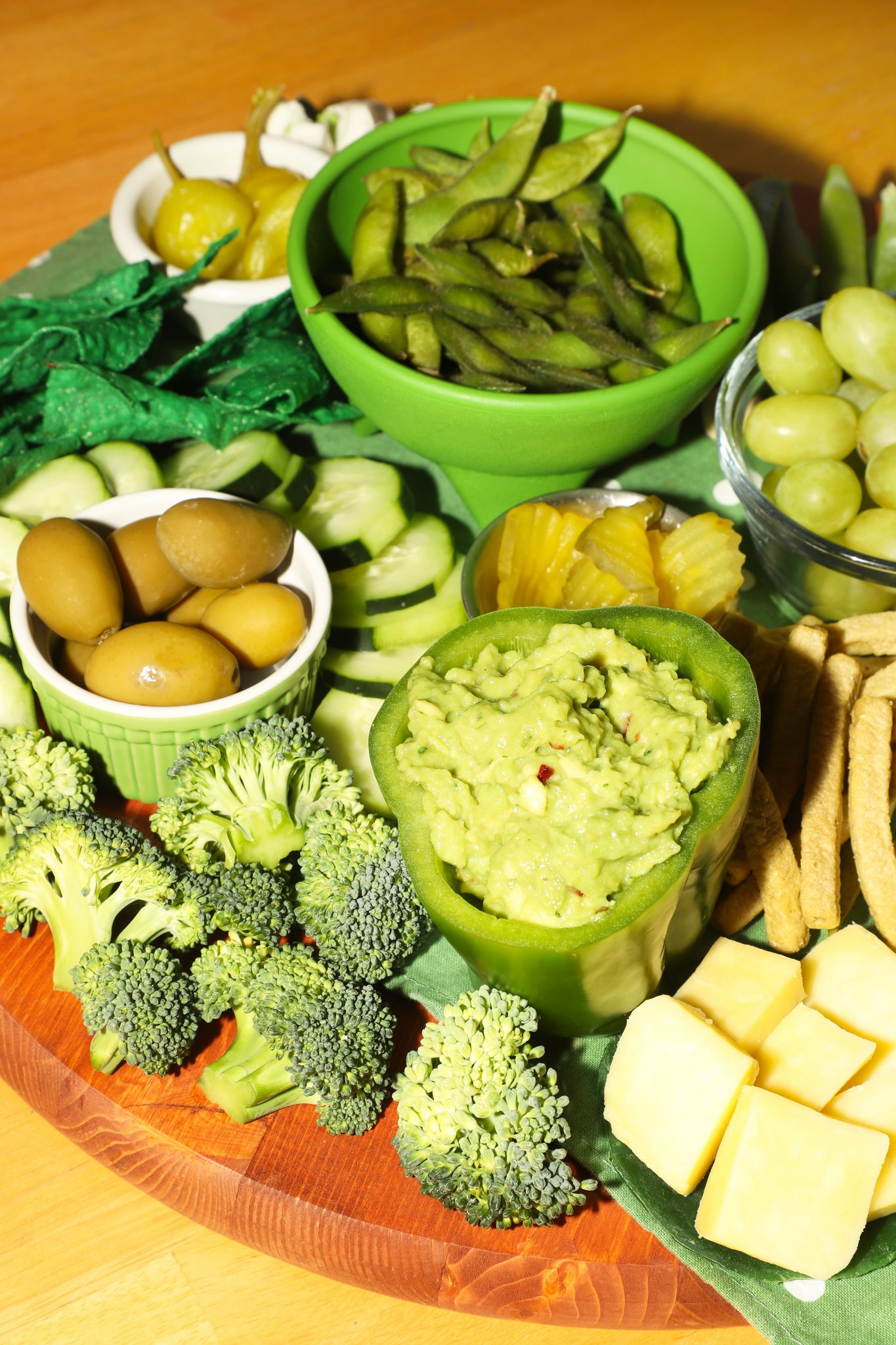 St Patrick's Day Green Charcuterie Snack Tray - For the Love of Food