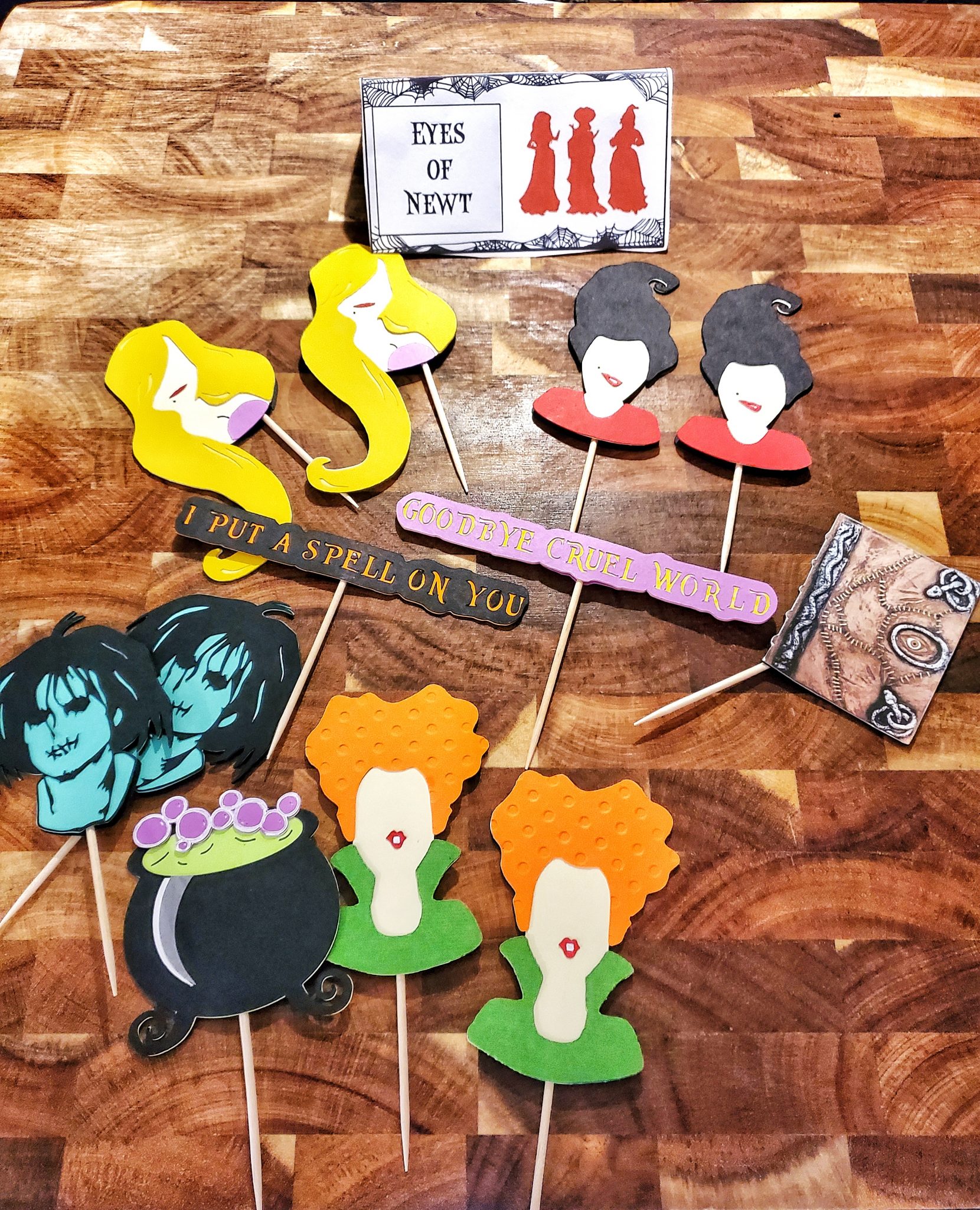 Hocus Pocus Halloween Gift Guide - For the Love of Food