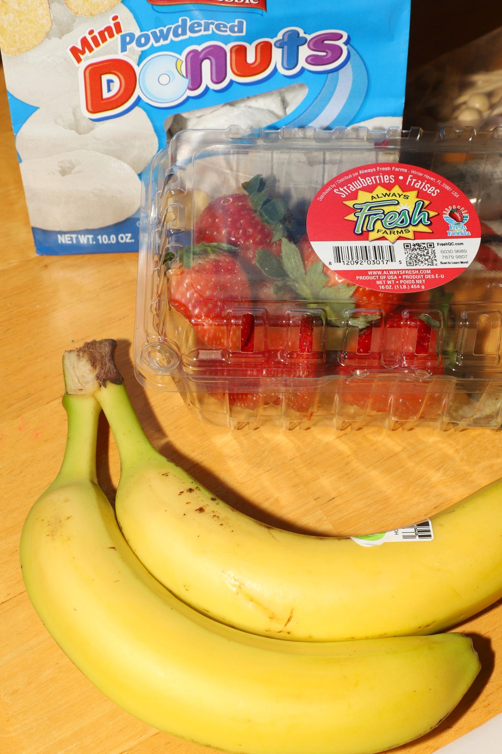 Cat in the Hat Fruit Snack Skewers for Dr. Seuss Day! - For the Love of ...