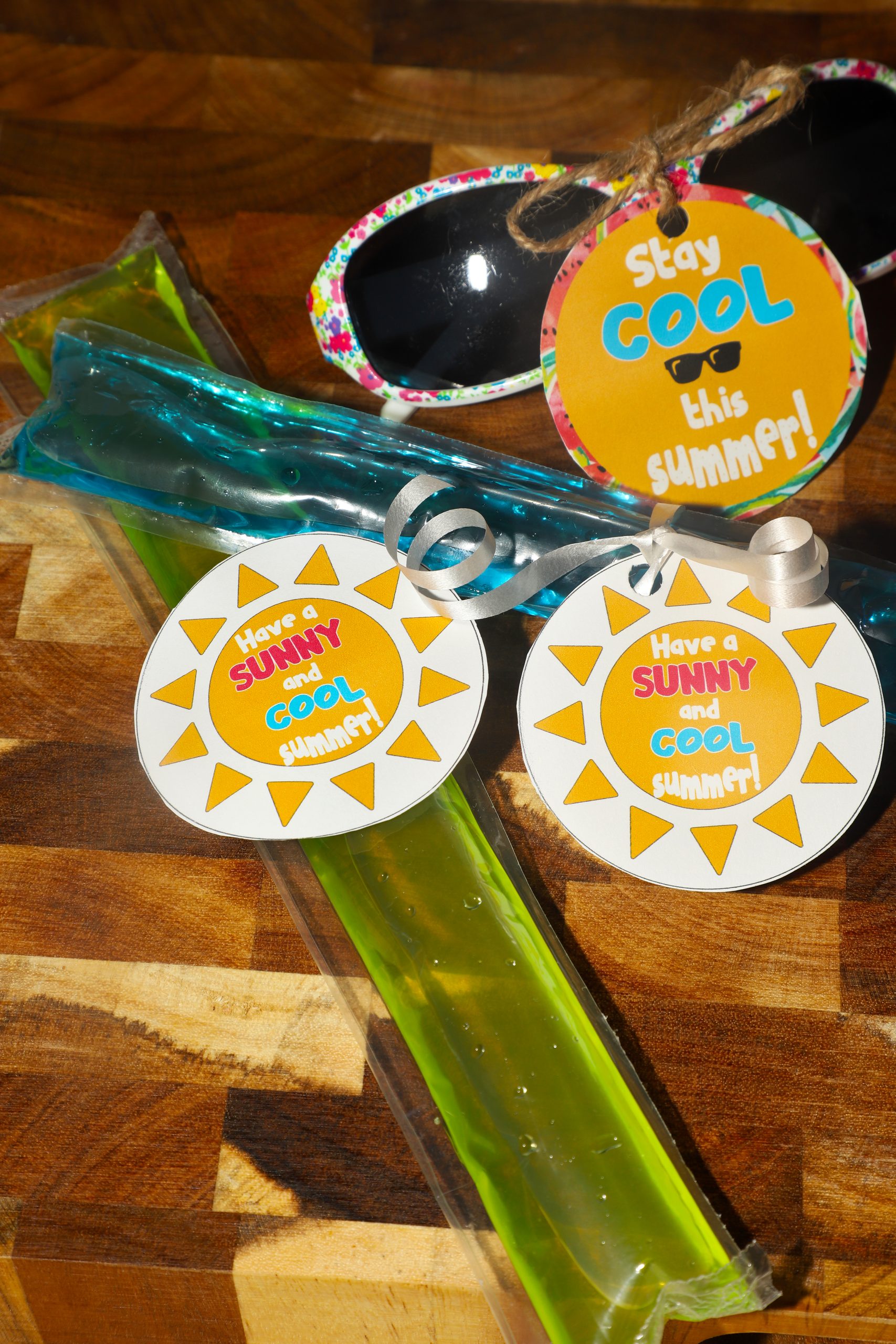 End of the School Year Summer Themed Gifts and Tags | Free Printable ...