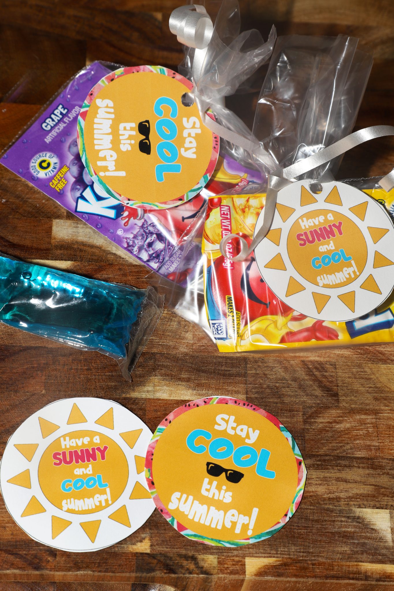 End of the School Year Summer Themed Gifts and Tags | Free Printable ...