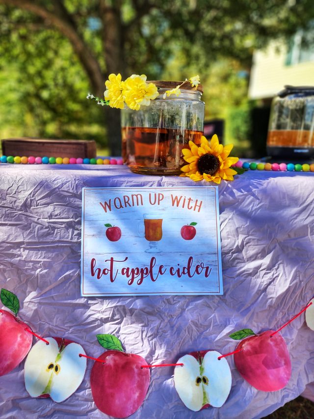 Autumn Apple Cider Sign and Banner | Free Printable - For the Love of Food