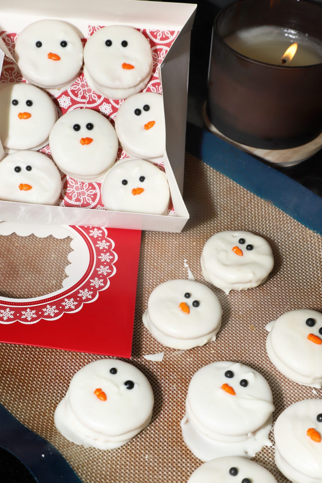 Peanut Butter Ritz Snowman Bites - For the Love of Food