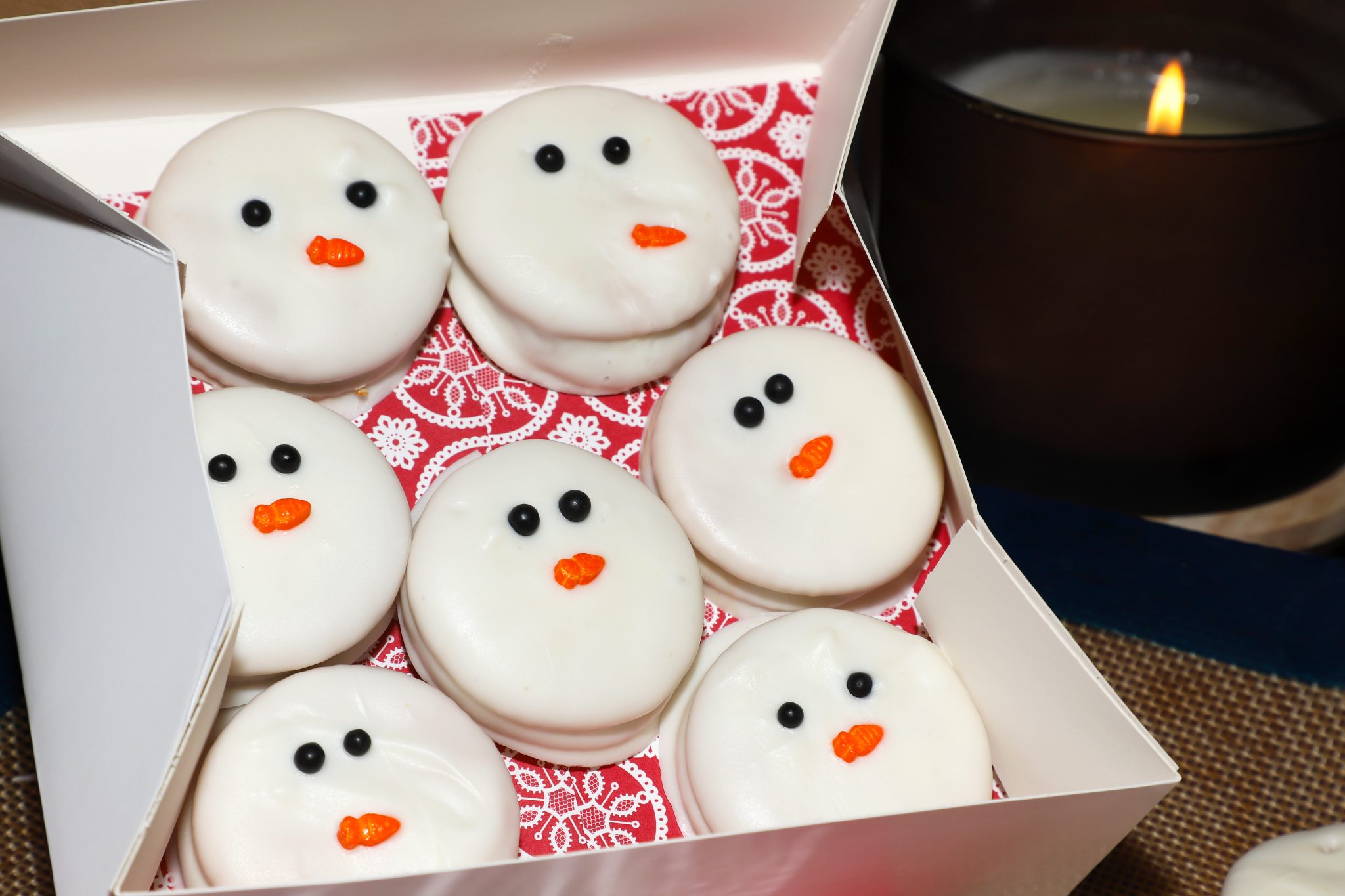 Peanut Butter Ritz Snowman Bites - For the Love of Food