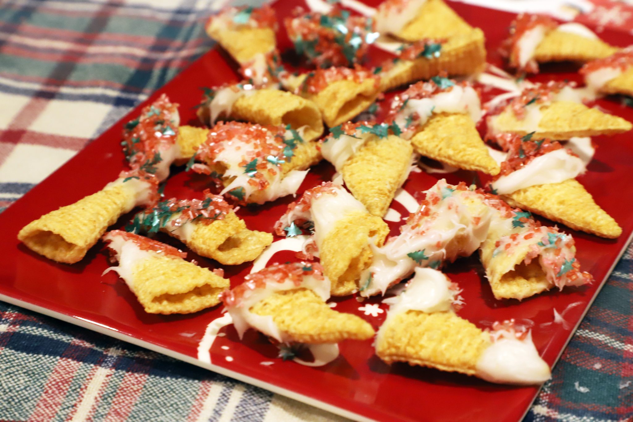 Vanilla Elf Hats Christmas Snack | Elf on the Shelf Idea - For the Love ...