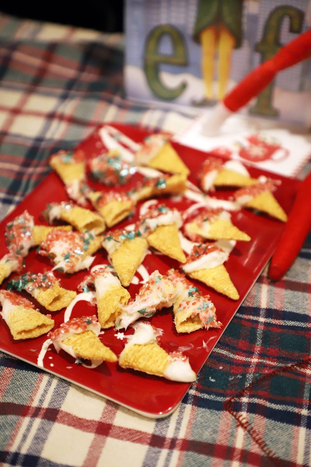 Vanilla Elf Hats Christmas Snack | Elf on the Shelf Idea - For the Love ...