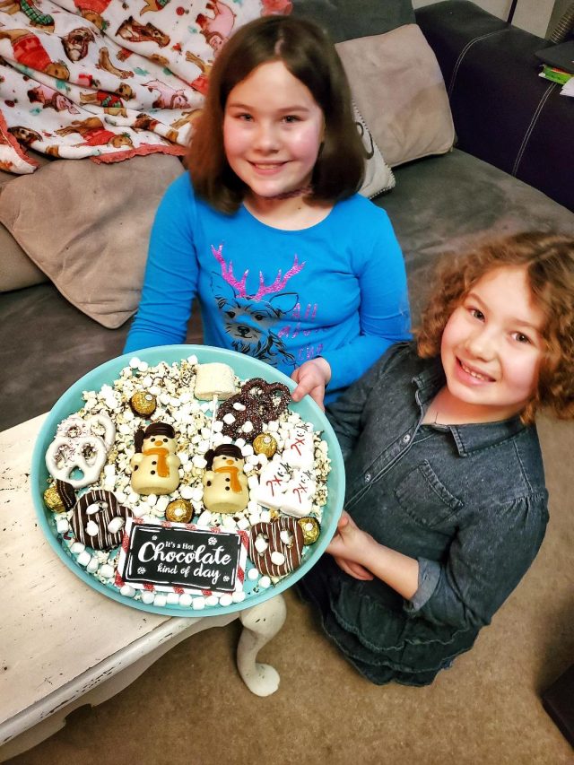 Hot Cocoa New Year's Eve Countdown Board - For the Love of Food