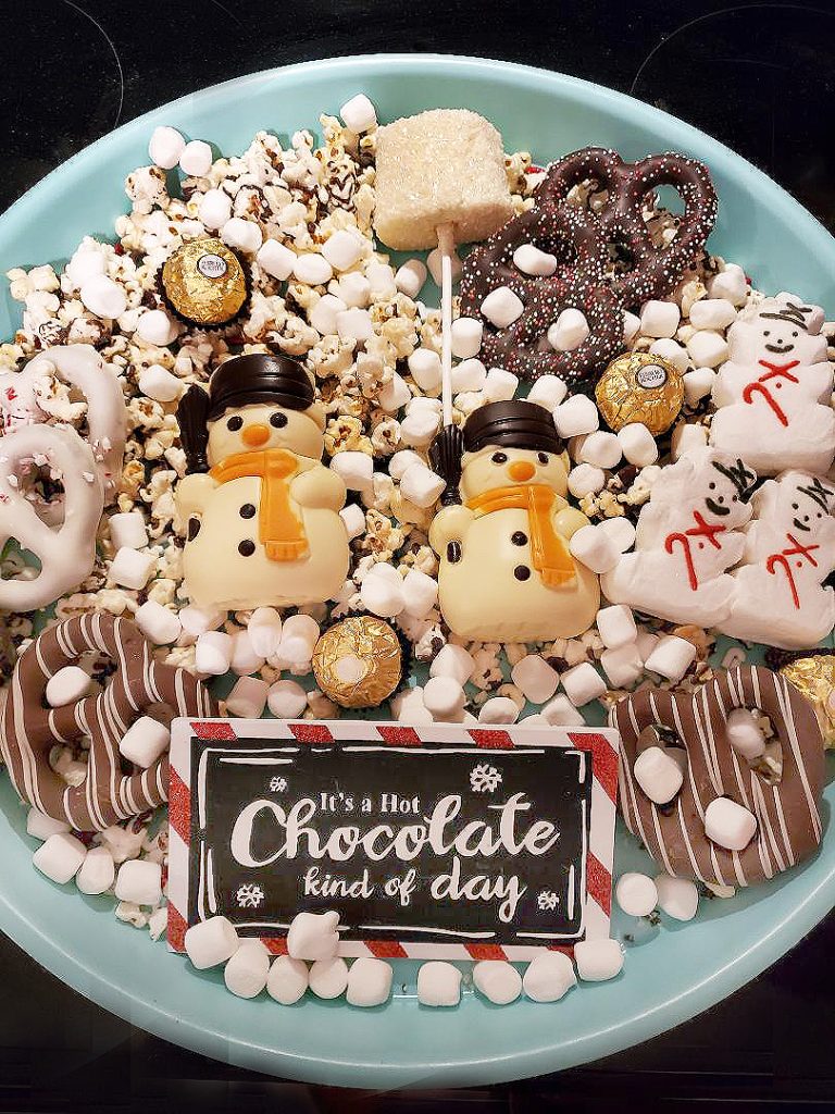 Hot Cocoa New Year's Eve Countdown Board - For the Love of Food