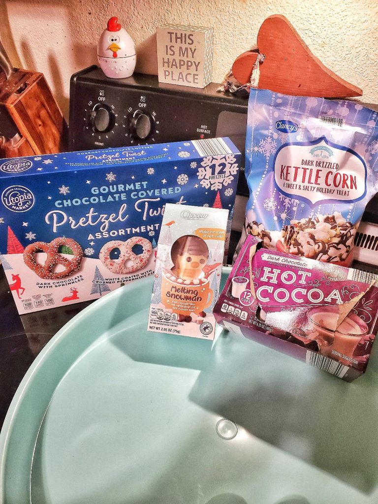 Hot Cocoa New Year's Eve Countdown Board - For the Love of Food