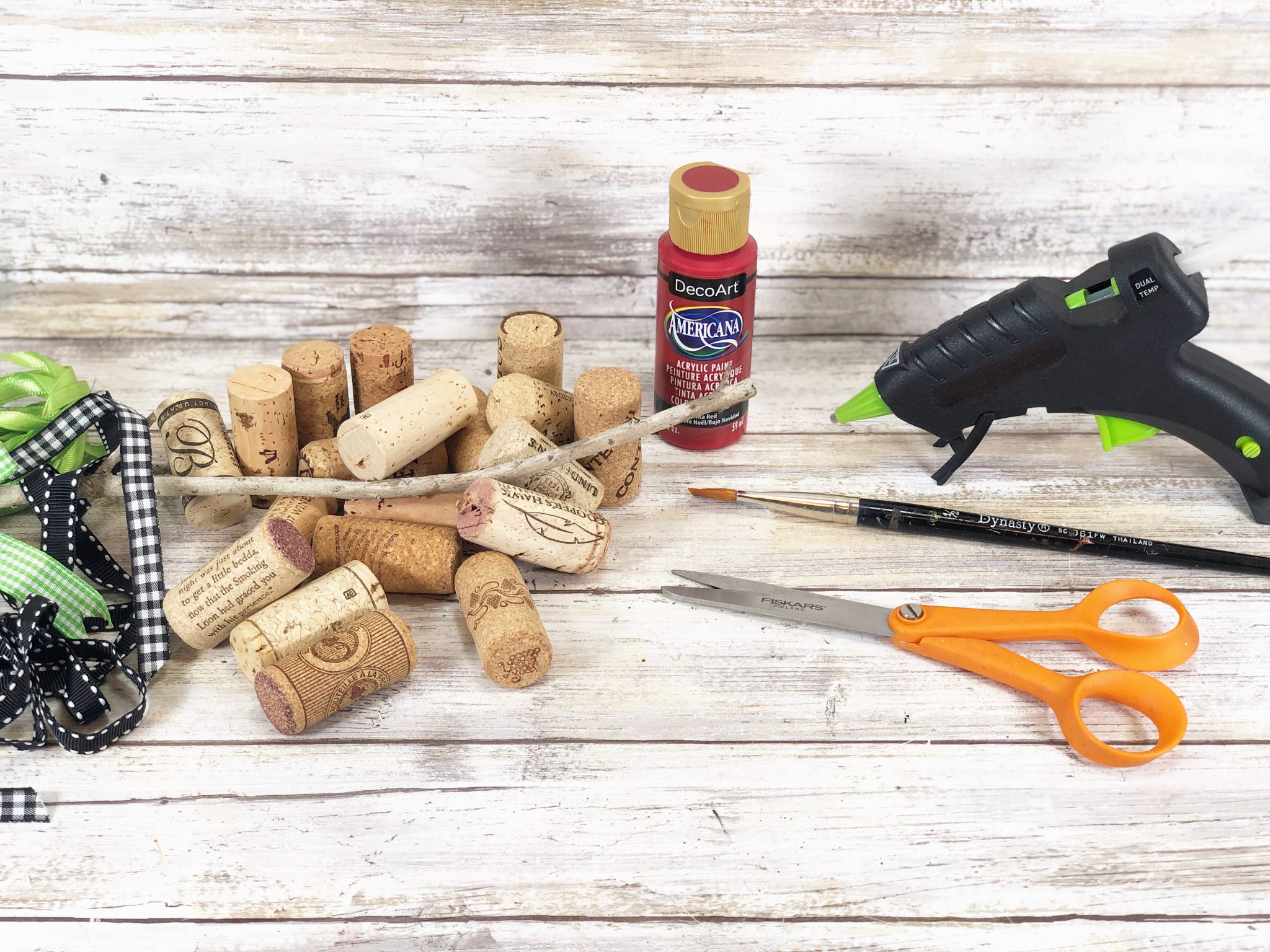 Wine Cork Apple Craft | Teacher Gift Idea - For the Love of Food