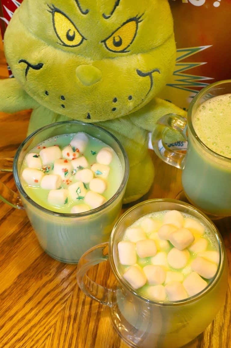 Green Grinch Hot Chocolate - For the Love of Food