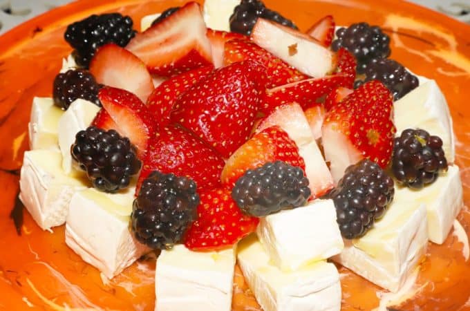 Honey Berry Sliced Brie Appetizer - For the Love of Food