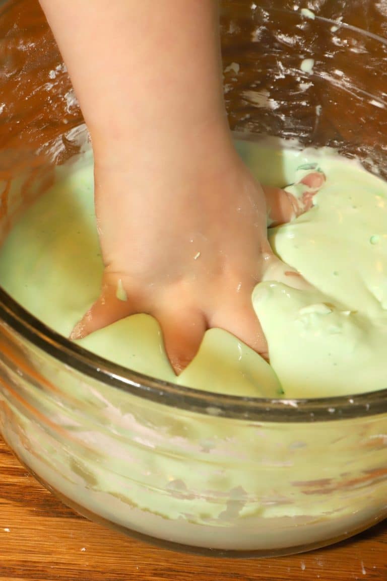 DIY Oobleck - Seuss Slime Recipe - For the Love of Food