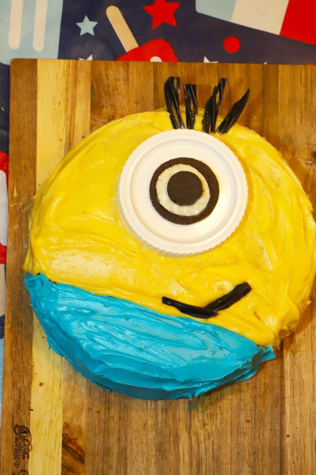 Despicable Me Minion Cake - For the Love of Food