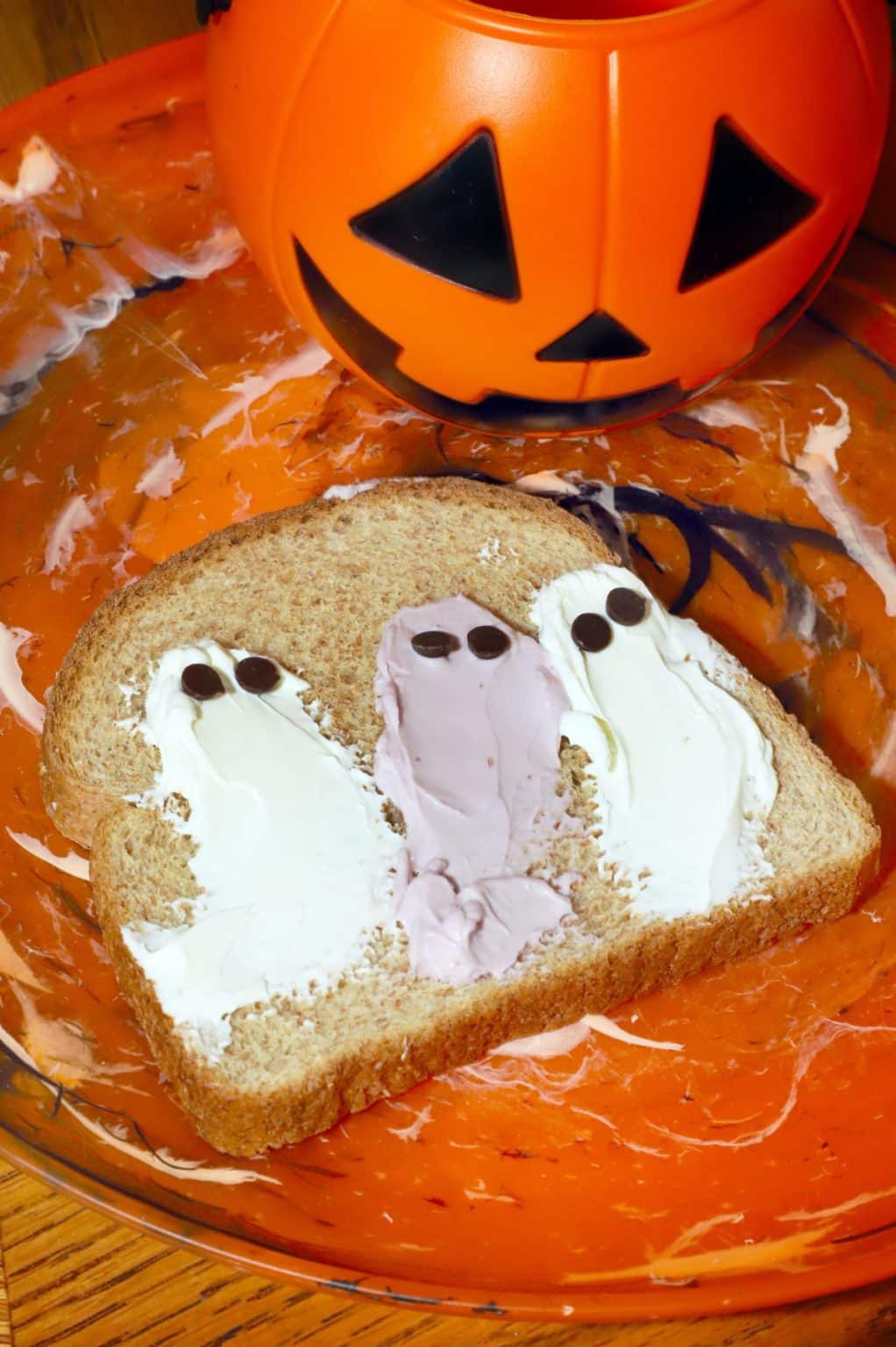 Halloween Ghost Toast - For the Love of Food