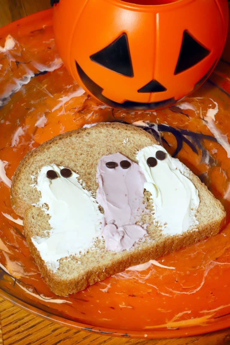 Halloween Ghost Toast - For the Love of Food