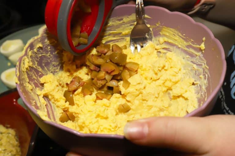 Spooky Spider Olive Deviled Eggs - For the Love of Food