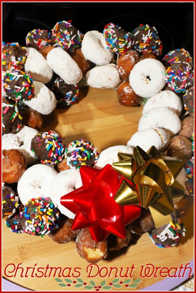 Christmas Donut Wreath - For the Love of Food